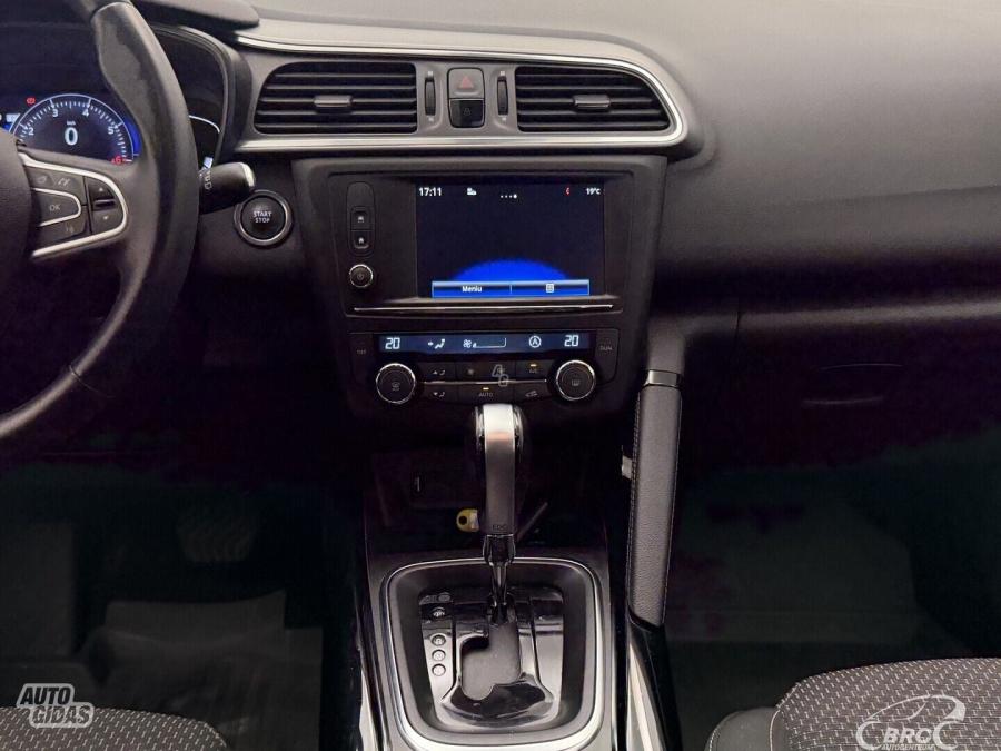 White Renault Kadjar 2018 in Avizieniai, with an engine capacity of 1.20 L and mileage of 101 thousand km for 11500 €, photo 15 on AUTOMOTO.COM.LV