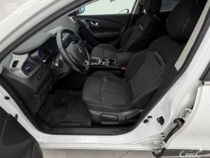 White Renault Kadjar 2018 in Avizieniai, with an engine capacity of 1.20 L and mileage of 101 thousand km for 11500 €, photo 20 on AUTOMOTO.COM.LV