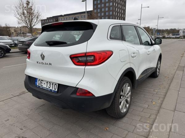 Balts Renault Kadjar 2018 Rīga, ar dzinēja tilpumu 1.20 L un nobraukumu 195 tūkst. km par 9500 €, foto 6 vietnē AUTOMOTO.COM.LV
