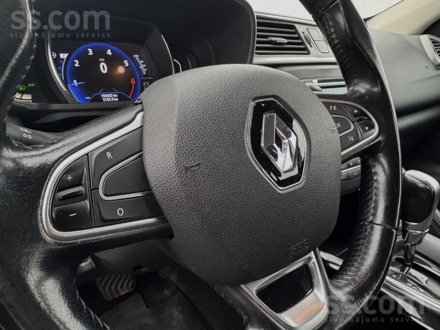 White Renault Kadjar 2018 in Riga, with an engine capacity of 1.20 L and mileage of 195 thousand km for 9500 €, photo 16 on AUTOMOTO.COM.LV