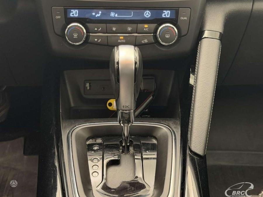 White Renault Kadjar 2018 in Vilnius, with an engine capacity of 1.20 L and mileage of 101 thousand km for 10900 €, photo 18 on AUTOMOTO.COM.LV