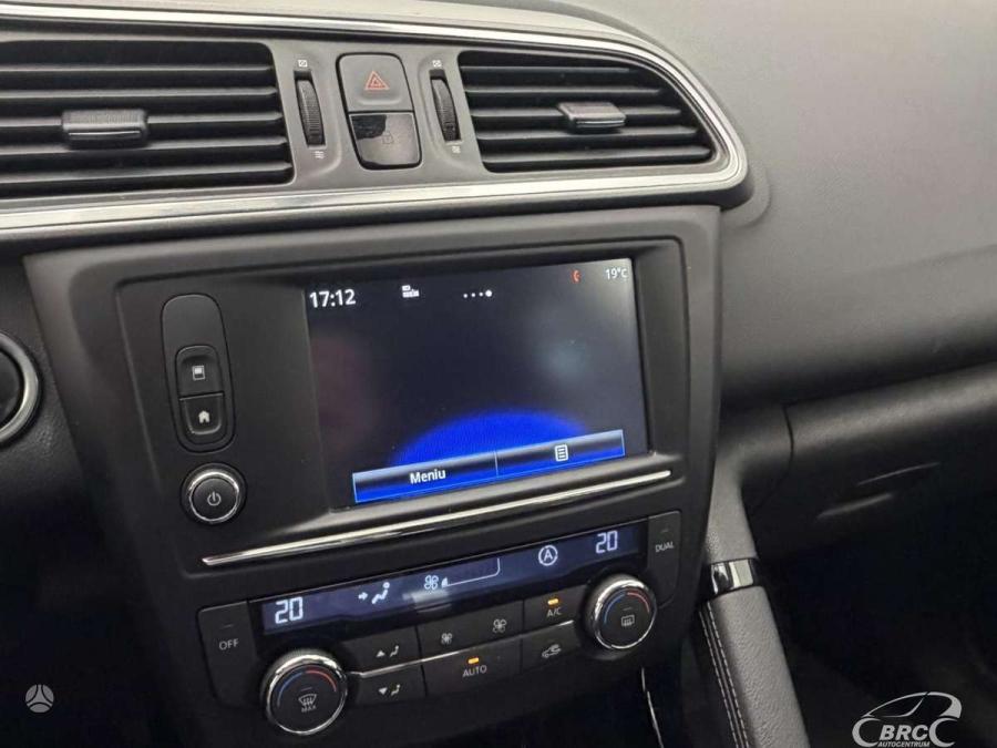 White Renault Kadjar 2018 in Vilnius, with an engine capacity of 1.20 L and mileage of 101 thousand km for 10900 €, photo 32 on AUTOMOTO.COM.LV