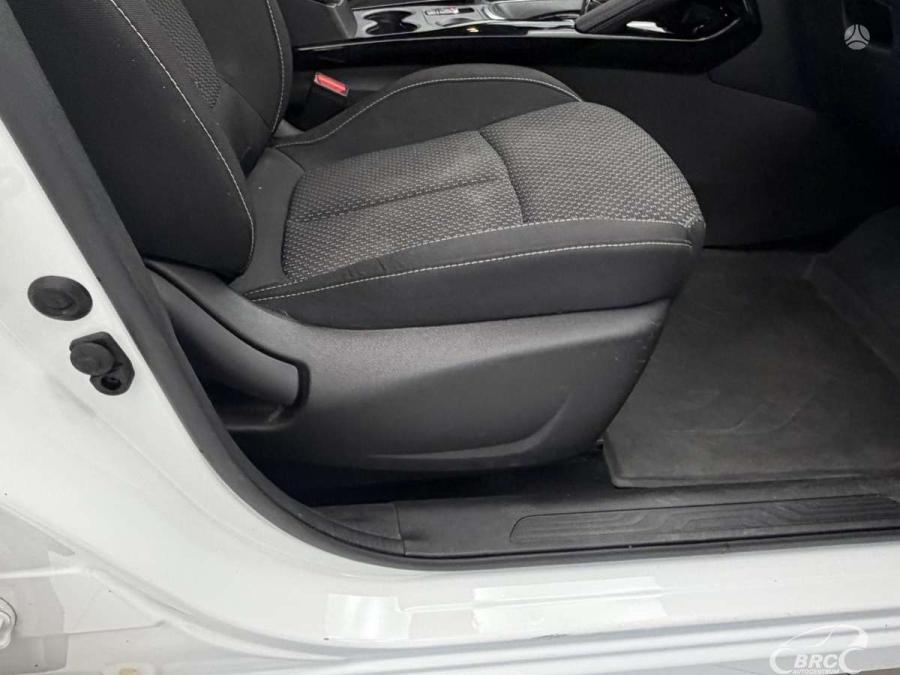 Balts Renault Kadjar 2018 Viļņa, ar dzinēja tilpumu 1.20 L un nobraukumu 101 tūkst. km par 9900 €, foto 8 vietnē AUTOMOTO.COM.LV