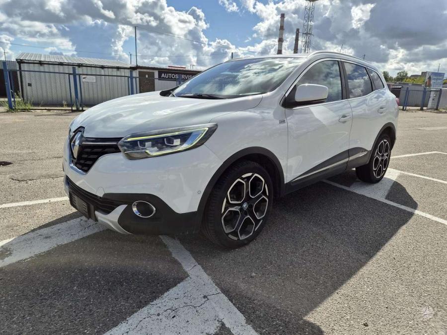 White Renault Kadjar 2018 in Panevezys, with an engine capacity of 1.46 L and mileage of 245 thousand km for 8300 €, photo 1 on AUTOMOTO.COM.LV