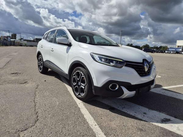 Рено Kadjar 2018 в Паневежис на AUTOMOTO.COM.LV Белый Рено Kadjar 2018 в Паневежис, объемом двигателя 1.46 л и пробегом 245 тыс. км за 8300 €, фото 3 на AUTOMOTO.COM.LV