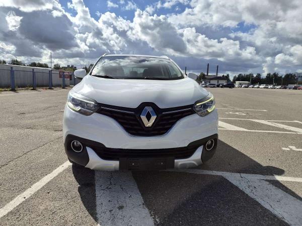 Рено Kadjar 2018 в Паневежис на AUTOMOTO.COM.LV Белый Рено Kadjar 2018 в Паневежис, объемом двигателя 1.46 л и пробегом 245 тыс. км за 8300 €, фото 4 на AUTOMOTO.COM.LV