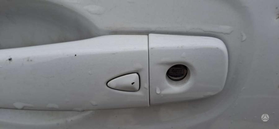 White Renault Kadjar 2018 in Panevezys, with an engine capacity of 1.46 L and mileage of 245 thousand km for 8300 €, photo 12 on AUTOMOTO.COM.LV