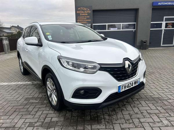 White Renault Kadjar 2019 in Taurage, with an engine capacity of 1.46 L and mileage of 180 thousand km for 8850 €, photo 3 on AUTOMOTO.COM.LV