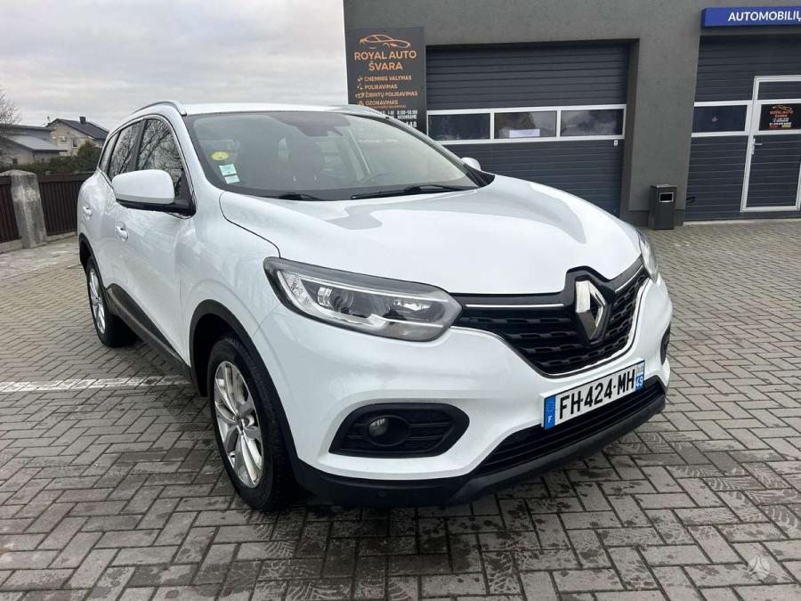 White Renault Kadjar 2019 in Taurage, with an engine capacity of 1.46 L and mileage of 180 thousand km for 8850 €, photo 3 on AUTOMOTO.COM.LV