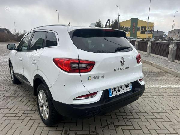 White Renault Kadjar 2019 in Taurage, with an engine capacity of 1.46 L and mileage of 180 thousand km for 8850 €, photo 7 on AUTOMOTO.COM.LV