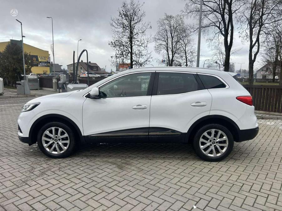 White Renault Kadjar 2019 in Taurage, with an engine capacity of 1.46 L and mileage of 180 thousand km for 8850 €, photo 8 on AUTOMOTO.COM.LV