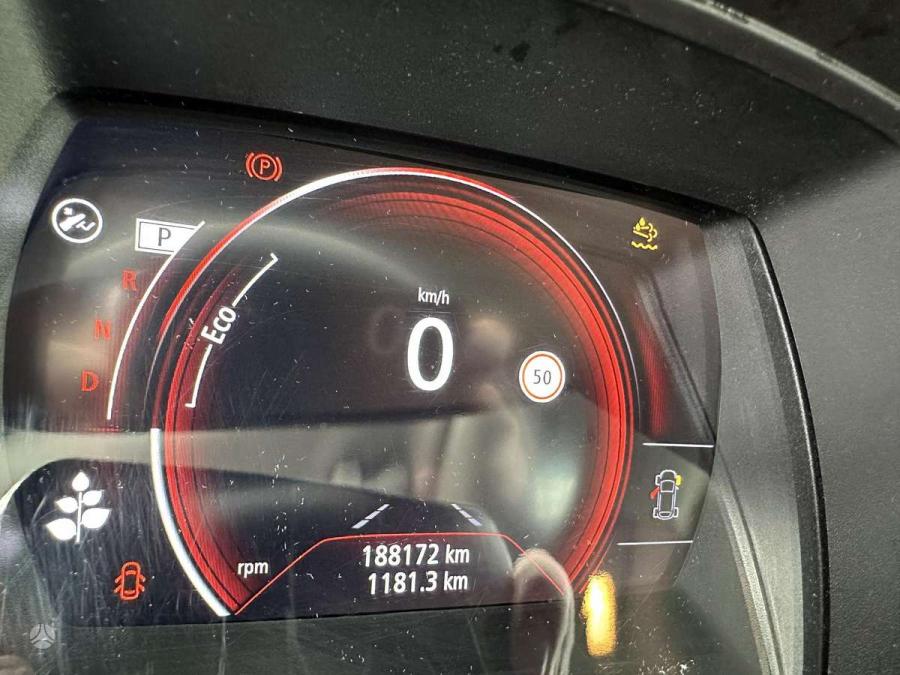 White Renault Kadjar 2019 in Vilnius, with an engine capacity of 1.46 L and mileage of 188 thousand km for 10889 €, photo 12 on AUTOMOTO.COM.LV