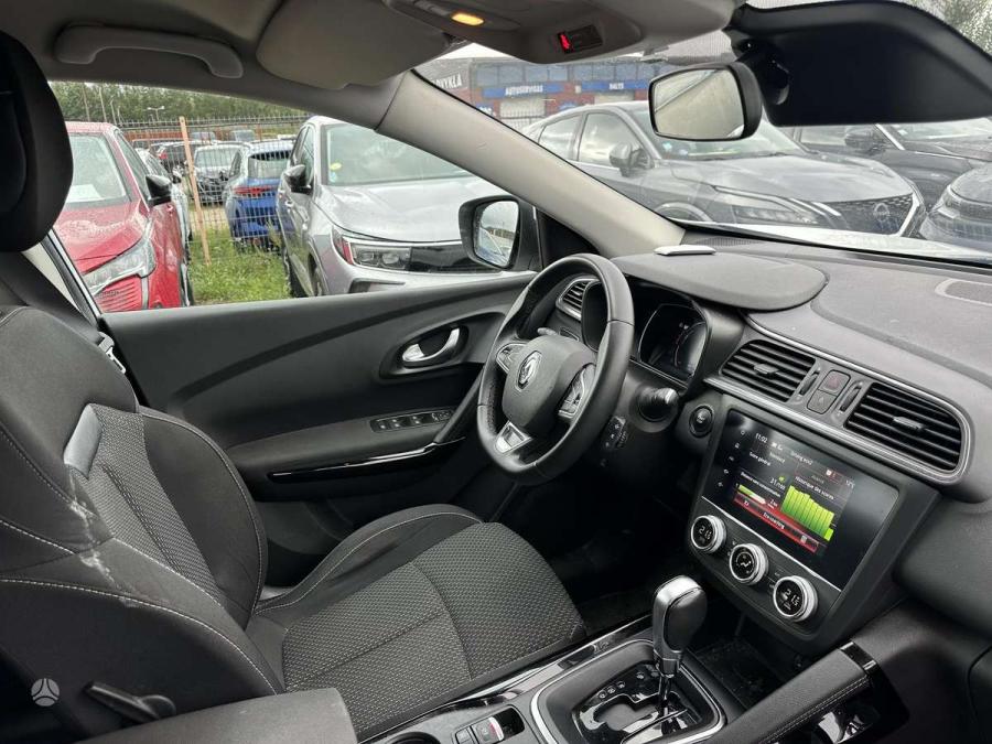 White Renault Kadjar 2019 in Vilnius, with an engine capacity of 1.46 L and mileage of 188 thousand km for 10889 €, photo 16 on AUTOMOTO.COM.LV