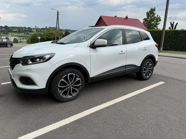Balts Renault Kadjar 2020 Kauņa, ar dzinēja tilpumu 1.33 L un nobraukumu 135 tūkst. km par 15800 €, foto 1 vietnē AUTOMOTO.COM.LV