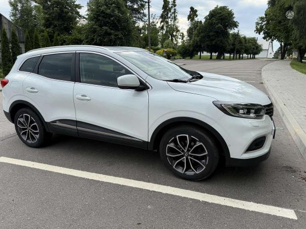 Balts Renault Kadjar 2020 Kauņa, ar dzinēja tilpumu 1.33 L un nobraukumu 135 tūkst. km par 15800 €, foto 3 vietnē AUTOMOTO.COM.LV