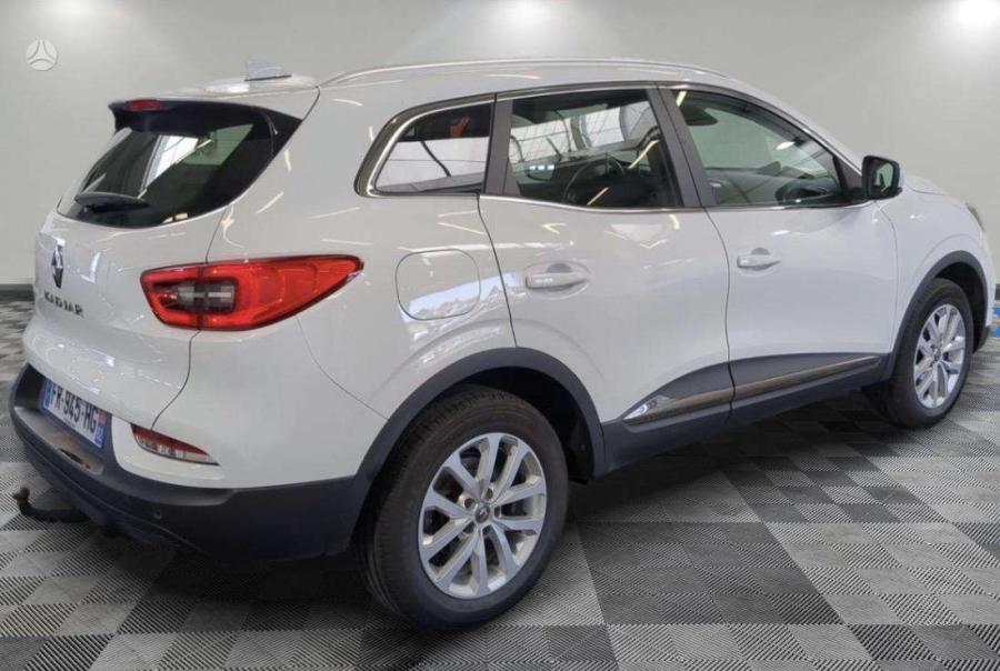 White Renault Kadjar 2020 in Vilnius, with an engine capacity of 1.46 L and mileage of 186 thousand km for 12099 €, photo 4 on AUTOMOTO.COM.LV