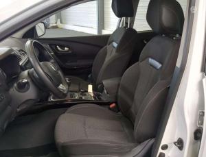 White Renault Kadjar 2020 in Vilnius, with an engine capacity of 1.46 L and mileage of 186 thousand km for 12099 €, photo 7 on AUTOMOTO.COM.LV