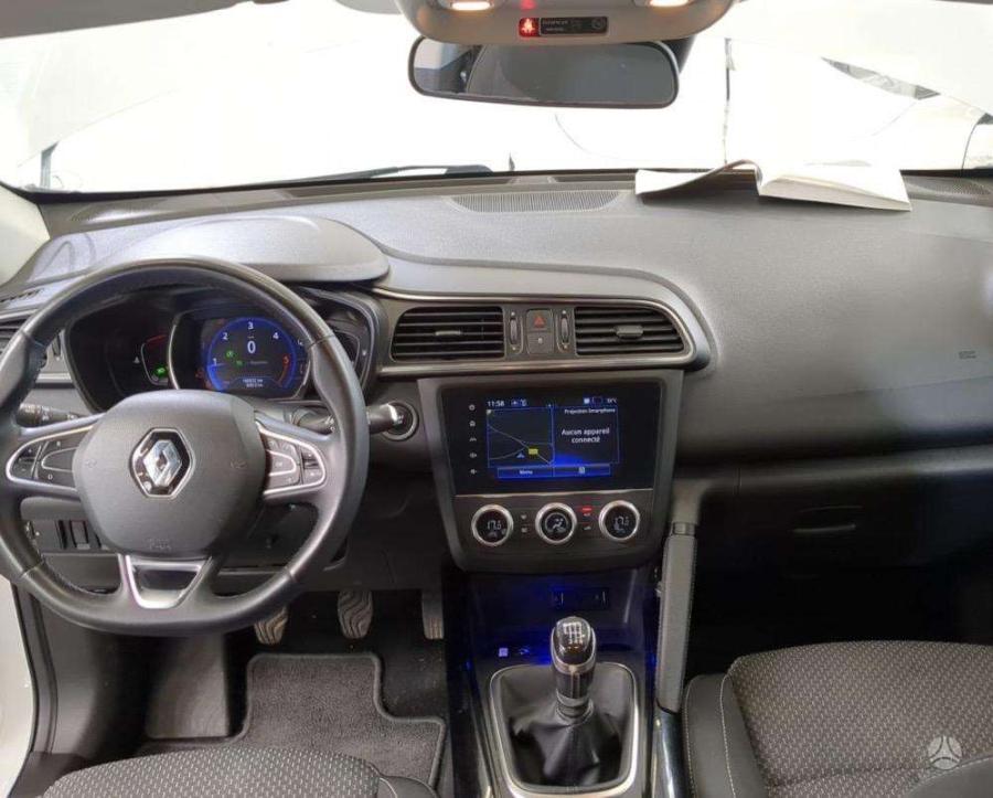 White Renault Kadjar 2020 in Vilnius, with an engine capacity of 1.46 L and mileage of 186 thousand km for 12099 €, photo 9 on AUTOMOTO.COM.LV