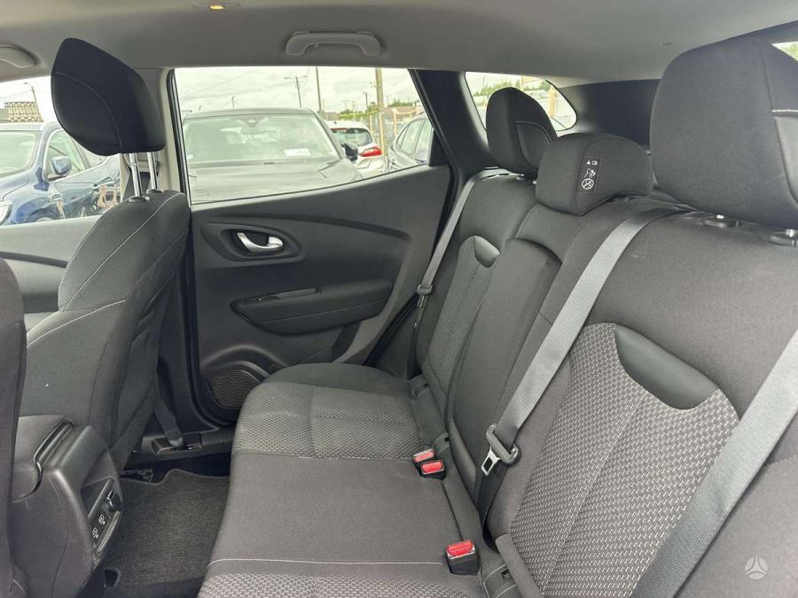 White Renault Kadjar 2020 in Vilnius, with an engine capacity of 1.46 L and mileage of 188 thousand km for 12099 €, photo 13 on AUTOMOTO.COM.LV