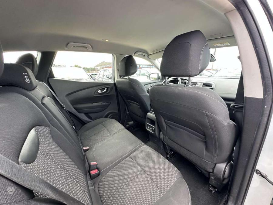 White Renault Kadjar 2020 in Vilnius, with an engine capacity of 1.46 L and mileage of 199 thousand km for 12099 €, photo 13 on AUTOMOTO.COM.LV