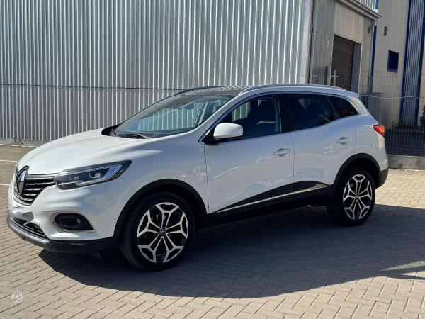 White Renault Kadjar 2020 in Taurage, with an engine capacity of 1.75 L and mileage of 246 thousand km for 8750 €, photo 1 on AUTOMOTO.COM.LV