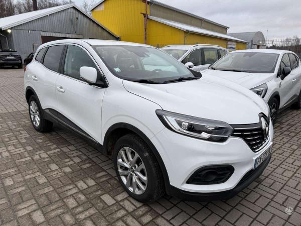 Balts Renault Kadjar 2021 Kauņa, ar dzinēja tilpumu 1.46 L un nobraukumu 117 tūkst. km par 13189 €, foto 2 vietnē AUTOMOTO.COM.LV