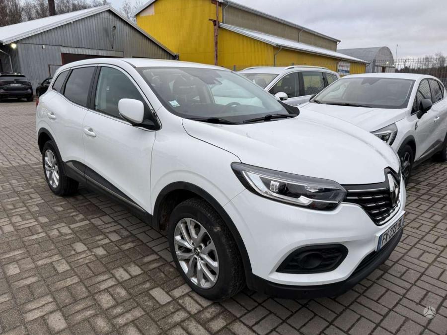 Balts Renault Kadjar 2021 Kauņa, ar dzinēja tilpumu 1.46 L un nobraukumu 117 tūkst. km par 13189 €, foto 2 vietnē AUTOMOTO.COM.LV