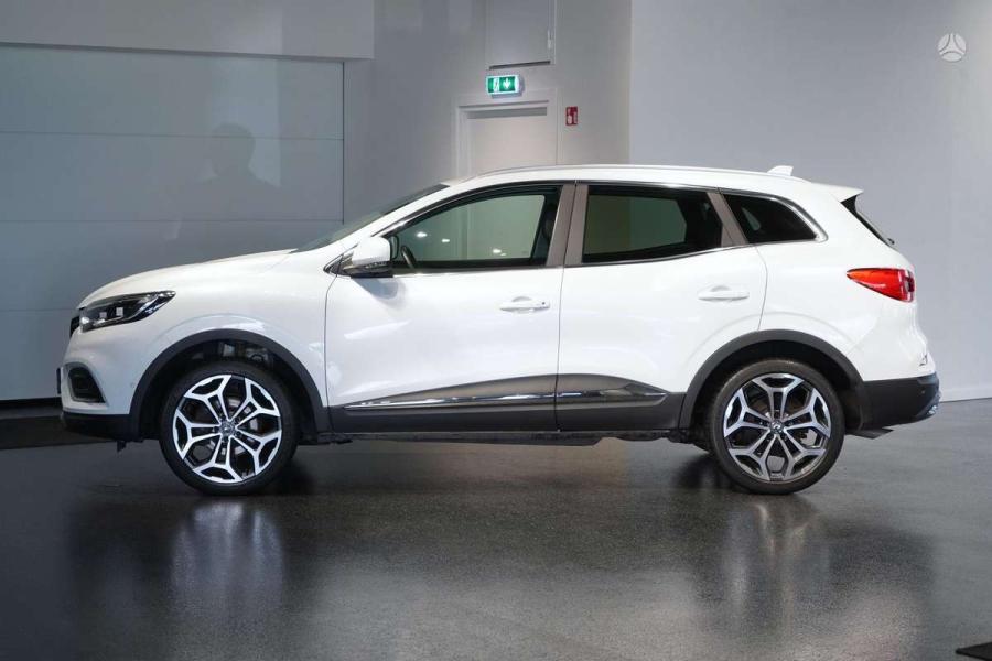 White Renault Kadjar 2021 in Vilnius, with an engine capacity of 1.33 L and mileage of 94 thousand km for 16900 €, photo 3 on AUTOMOTO.COM.LV