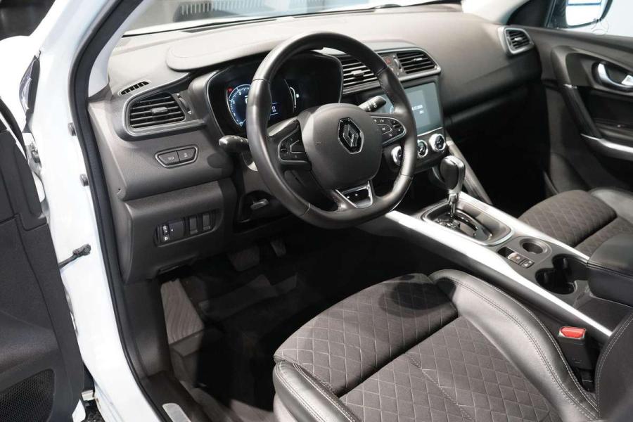 White Renault Kadjar 2021 in Vilnius, with an engine capacity of 1.33 L and mileage of 94 thousand km for 16900 €, photo 9 on AUTOMOTO.COM.LV