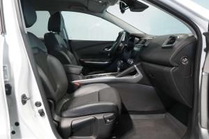 White Renault Kadjar 2021 in Vilnius, with an engine capacity of 1.33 L and mileage of 94 thousand km for 16900 €, photo 11 on AUTOMOTO.COM.LV