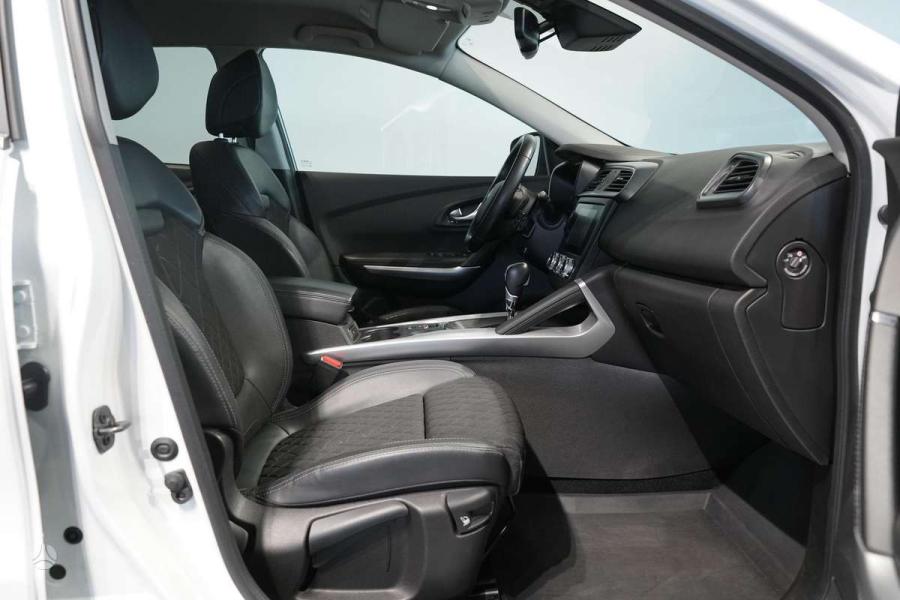 White Renault Kadjar 2021 in Vilnius, with an engine capacity of 1.33 L and mileage of 94 thousand km for 16900 €, photo 11 on AUTOMOTO.COM.LV