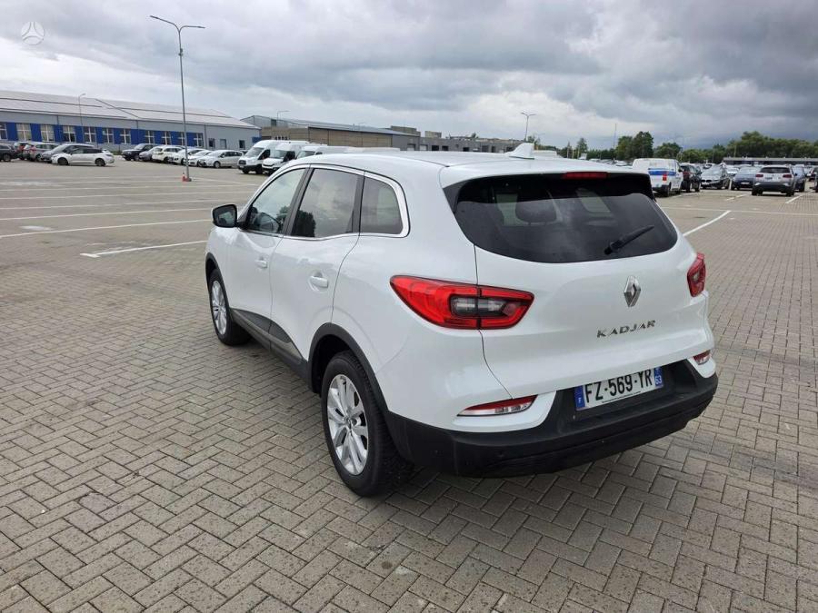White Renault Kadjar 2021 in Taurage, with an engine capacity of 1.46 L and mileage of 250 thousand km for 9300 €, photo 5 on AUTOMOTO.COM.LV