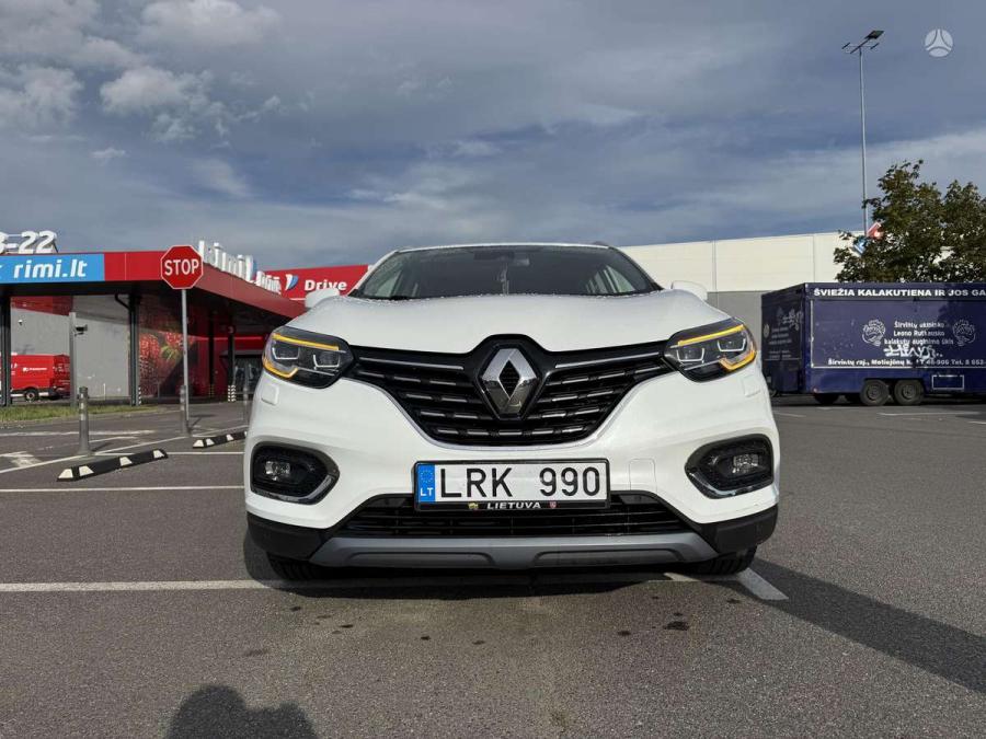 Белый Рено Kadjar 2021 в Вильнюс, объемом двигателя 1.33 л и пробегом 84 тыс. км за 14600 €, фото 6 на AUTOMOTO.COM.LV