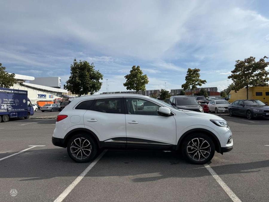 Белый Рено Kadjar 2021 в Вильнюс, объемом двигателя 1.33 л и пробегом 84 тыс. км за 14600 €, фото 8 на AUTOMOTO.COM.LV