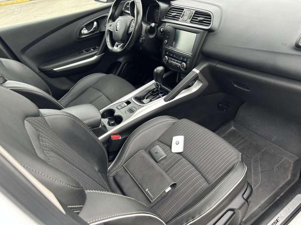 Balts Renault Kadjar 2016 Tauragė, ar dzinēja tilpumu 1.46 L un nobraukumu 211 tūkst. km par 7500 €, foto 5 vietnē AUTOMOTO.COM.LV