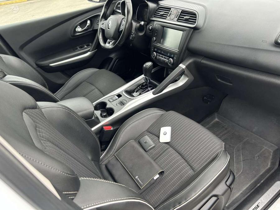 Белый Рено Kadjar 2016 в Таураге, объемом двигателя 1.46 л и пробегом 211 тыс. км за 7500 €, фото 6 на AUTOMOTO.COM.LV