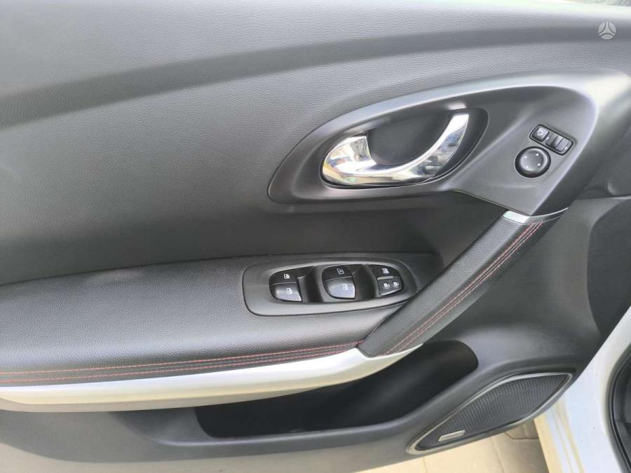 Белый Рено Kadjar 2017 в Вильнюс, объемом двигателя 1.20 л и пробегом 152 тыс. км за 8700 €, фото 13 на AUTOMOTO.COM.LV
