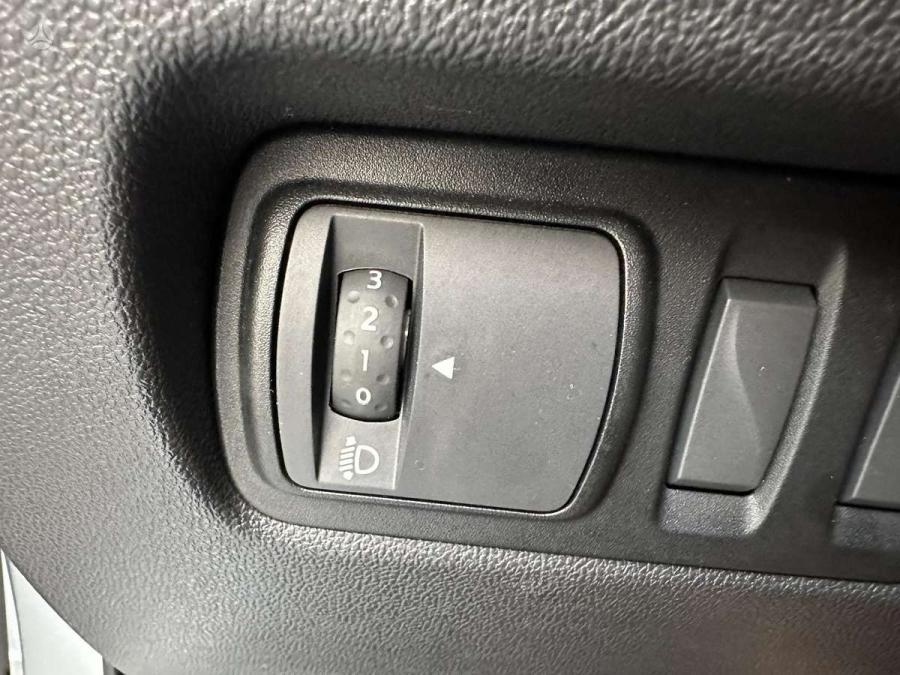 Balts Renault Kadjar 2020 Tauragė, ar dzinēja tilpumu 1.50 L un nobraukumu 206 tūkst. km par 10200 €, foto 17 vietnē AUTOMOTO.COM.LV