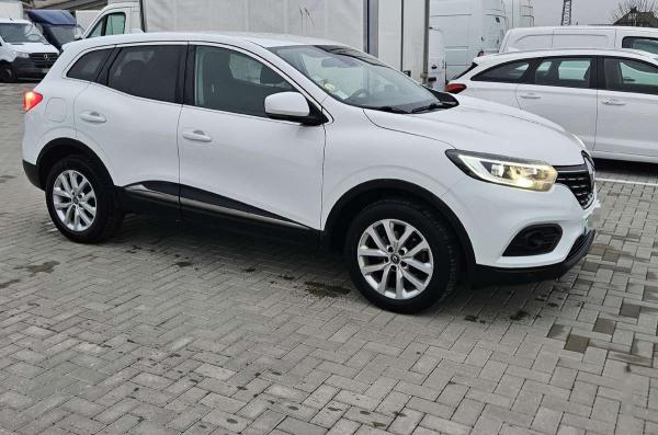 Balts Renault Kadjar 2021 Tauragė, ar dzinēja tilpumu 1.50 L un nobraukumu 192 tūkst. km par 10200 €, foto 4 vietnē AUTOMOTO.COM.LV