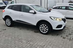 Balts Renault Kadjar 2021 Tauragė, ar dzinēja tilpumu 1.50 L un nobraukumu 192 tūkst. km par 10200 €, foto 4 vietnē AUTOMOTO.COM.LV