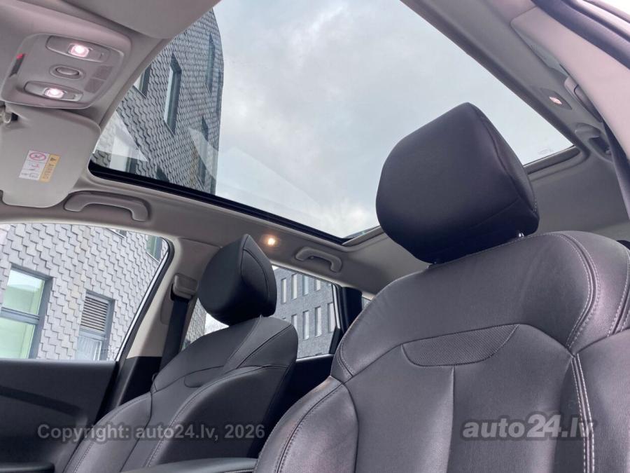 White Renault Kadjar 2019 in Tallinn, with an engine capacity of 1.50 L and mileage of 179 thousand km for 13990 €, photo 16 on AUTOMOTO.COM.LV