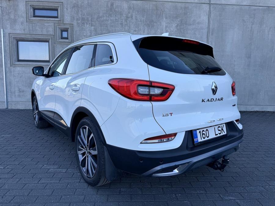 White Renault Kadjar 2019 in Tallinn, with an engine capacity of 1.50 L and mileage of 178 thousand km for 12500 €, photo 19 on AUTOMOTO.COM.LV