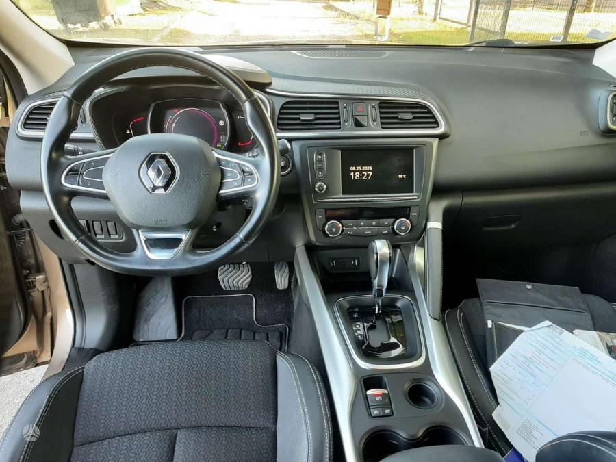Dzeltens Renault Kadjar 2017 Telšiai, ar dzinēja tilpumu 1.20 L un nobraukumu 82 tūkst. km par 9200 €, foto 34 vietnē AUTOMOTO.COM.LV