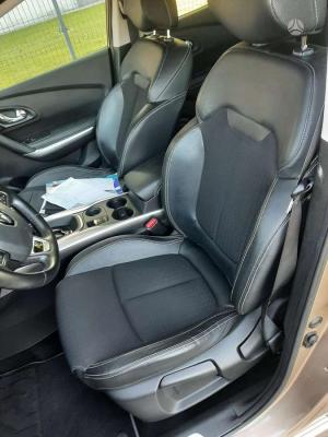 Dzeltens Renault Kadjar 2017 Telšiai, ar dzinēja tilpumu 1.20 L un nobraukumu 82 tūkst. km par 9200 €, foto 37 vietnē AUTOMOTO.COM.LV