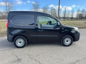 Melns Renault Kangoo 2016 Ogre, ar dzinēja tilpumu 1.50 L un nobraukumu 232 tūkst. km par 4999 €, foto 11 vietnē AUTOMOTO.COM.LV