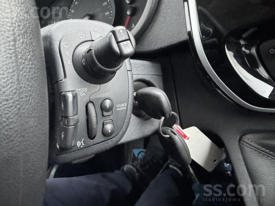 Melns Renault Kangoo 2016 Ogre, ar dzinēja tilpumu 1.50 L un nobraukumu 232 tūkst. km par 4999 €, foto 25 vietnē AUTOMOTO.COM.LV