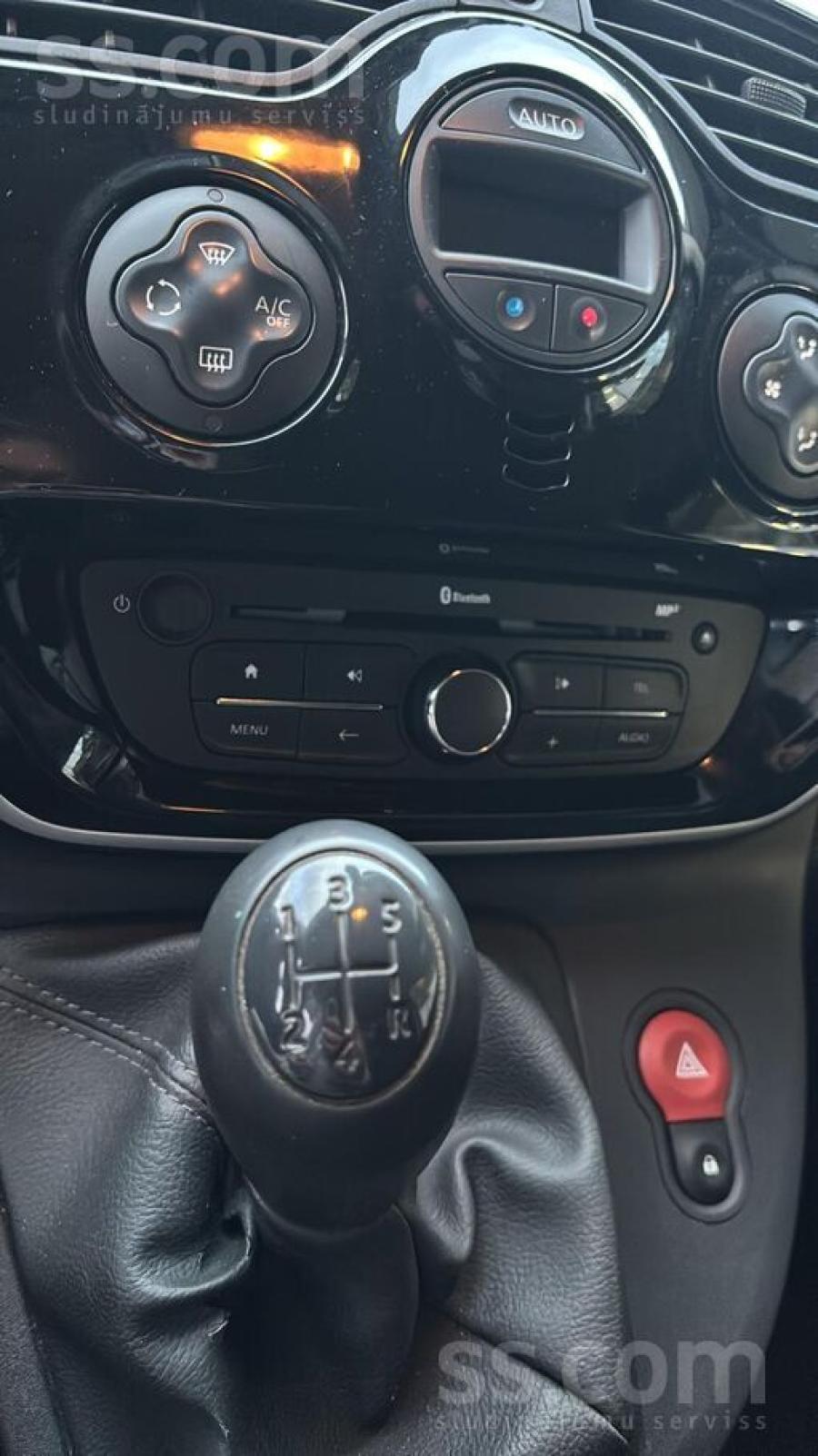 Melns Renault Kangoo 2016 Ogre, ar dzinēja tilpumu 1.50 L un nobraukumu 232 tūkst. km par 4999 €, foto 35 vietnē AUTOMOTO.COM.LV