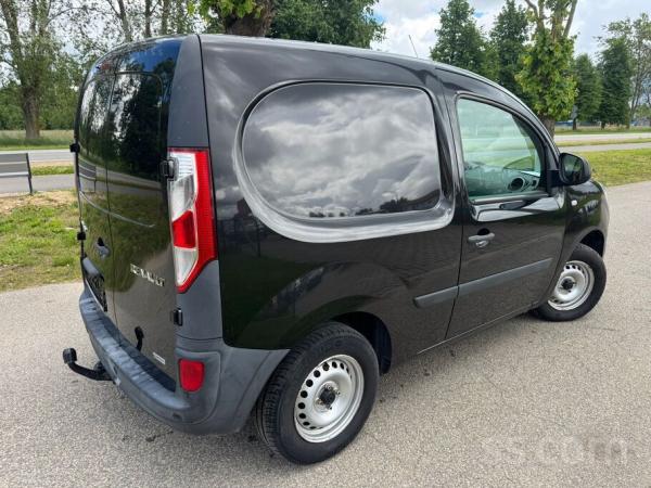 Renault Kangoo 2016 in Ogre on AUTOMOTO.COM.LV Black Renault Kangoo 2016 in Ogre, with an engine capacity of 1.50 L and mileage of 232 thousand km for 4999 β¬, photo 4 on AUTOMOTO.COM.LV