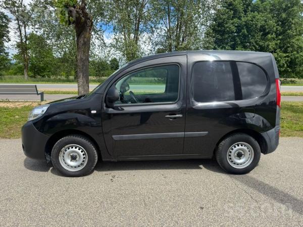 Renault Kangoo 2016 in Ogre on AUTOMOTO.COM.LV Black Renault Kangoo 2016 in Ogre, with an engine capacity of 1.50 L and mileage of 232 thousand km for 4999 β¬, photo 7 on AUTOMOTO.COM.LV