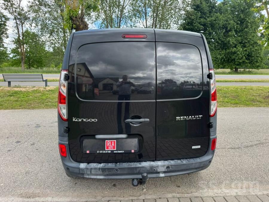 Black Renault Kangoo 2016 in Ogre, with an engine capacity of 1.50 L and mileage of 232 thousand km for 4999 €, photo 8 on AUTOMOTO.COM.LV